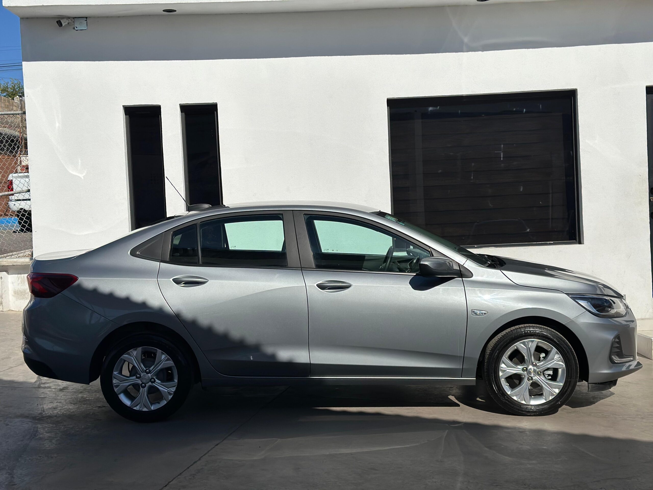 CHEVROLET ONIX LS 2023 - J Premium Automotriz