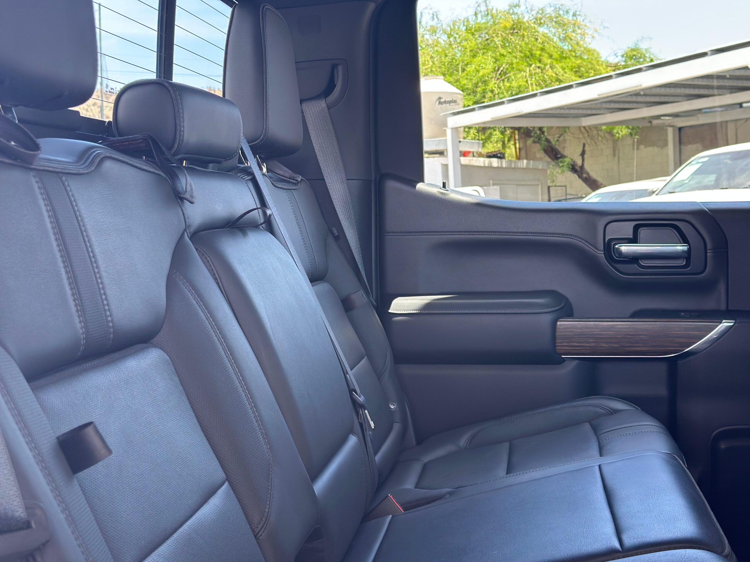 CHEVROLET CHEYENNE HIGH COUNTRY 2022 - J Premium Automotriz