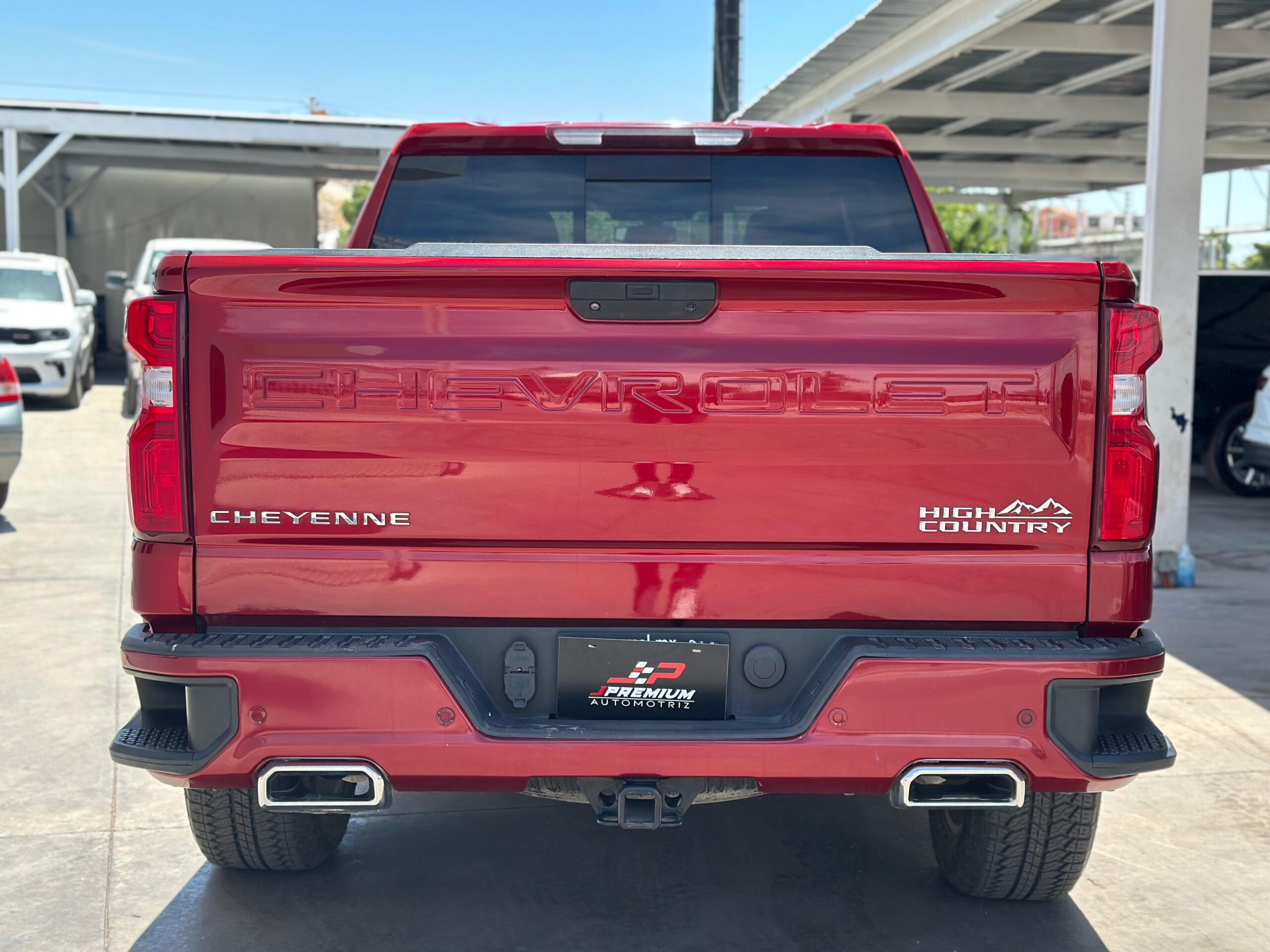 CHEVROLET CHEYENNE HIGH COUNTRY 2022 - J Premium Automotriz