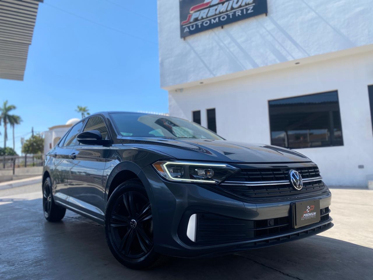 VOLKSWAGEN JETTA A7 SPORTLINE 2022 - J Premium Automotriz