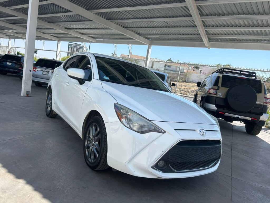 TOYOTA YARIS R 2019 - J Premium Automotriz