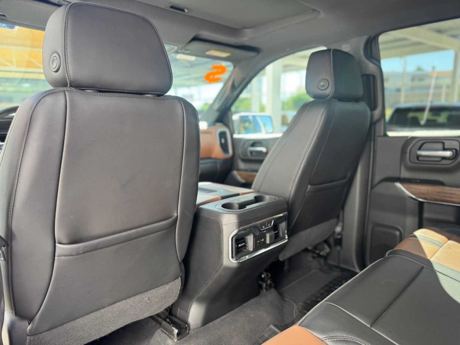 CHEVROLET CHEYENNE HIGH COUNTRY 2019 - J Premium Automotriz
