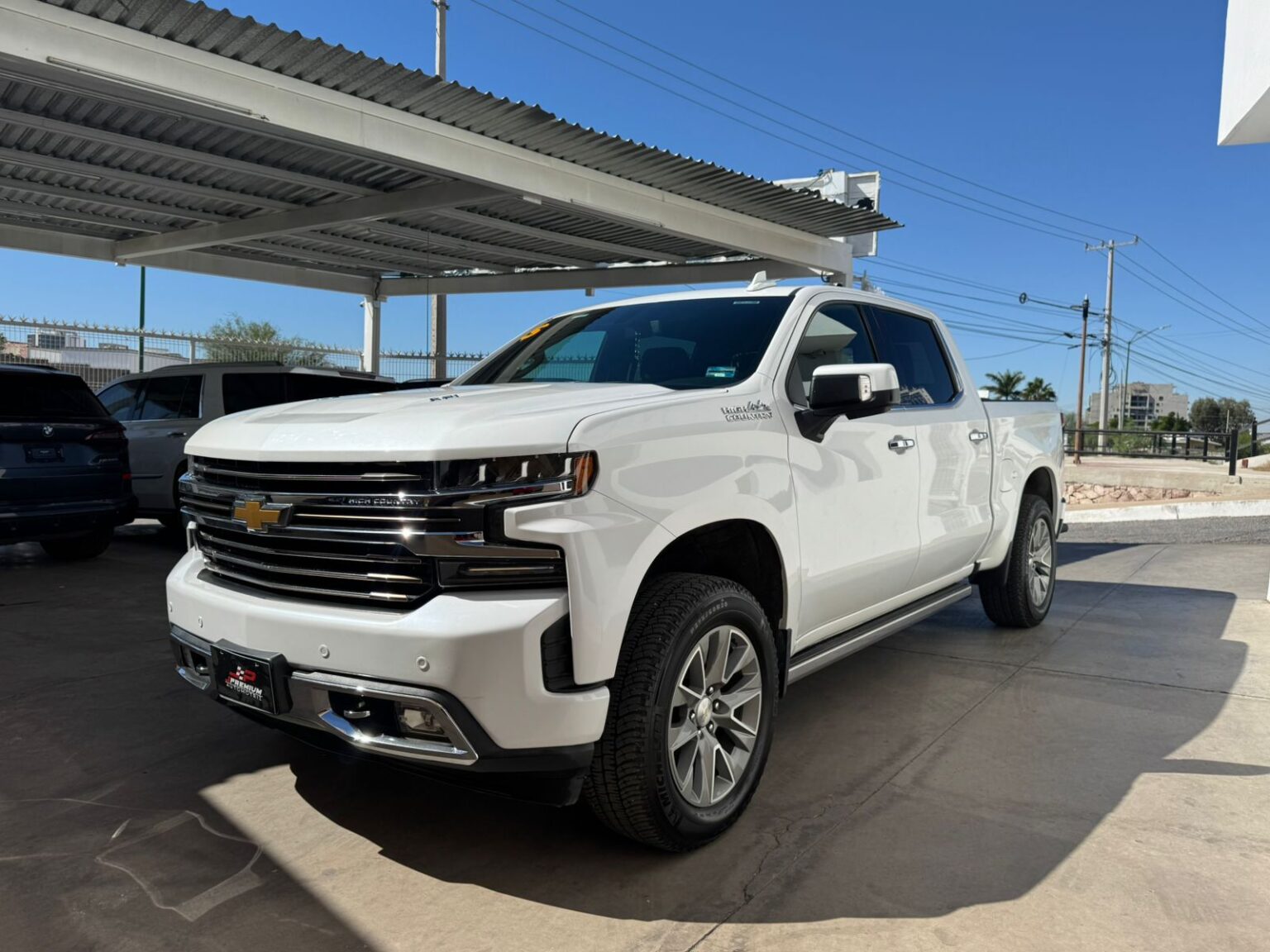 CHEVROLET CHEYENNE HIGH COUNTRY 2019 - J Premium Automotriz