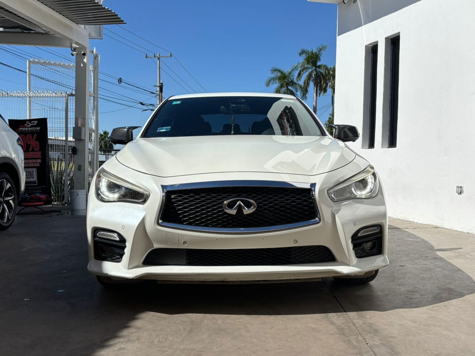 INFINITI Q50 HYBRID 2017 - J Premium Automotriz